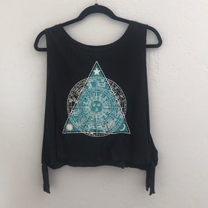 Tops | Black Boxy Muscle Crop Tank Top | Poshmark